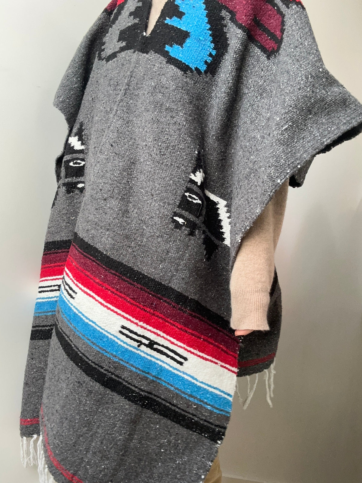Mexican Poncho Grey & Blue – Jetsetbohemian
